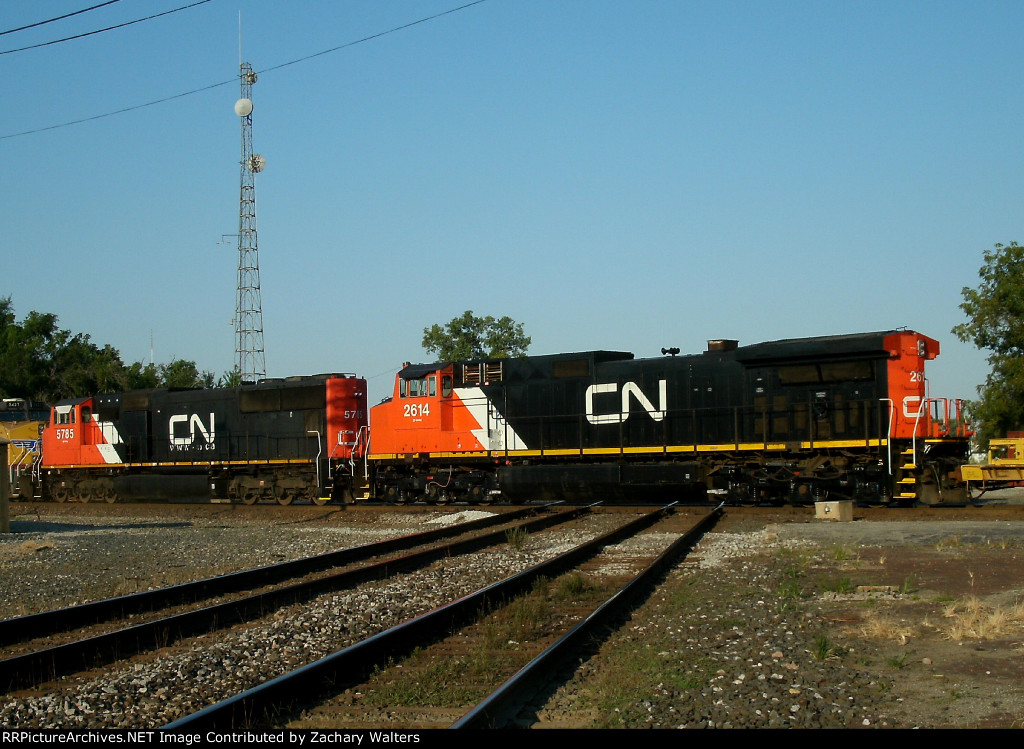 CN 2614
